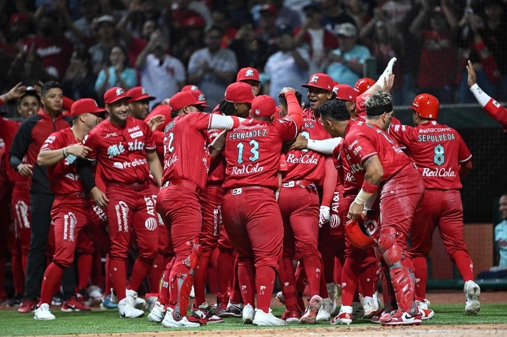 Los Diablos completan la "limpia" sobre los Yanquis: 8x5