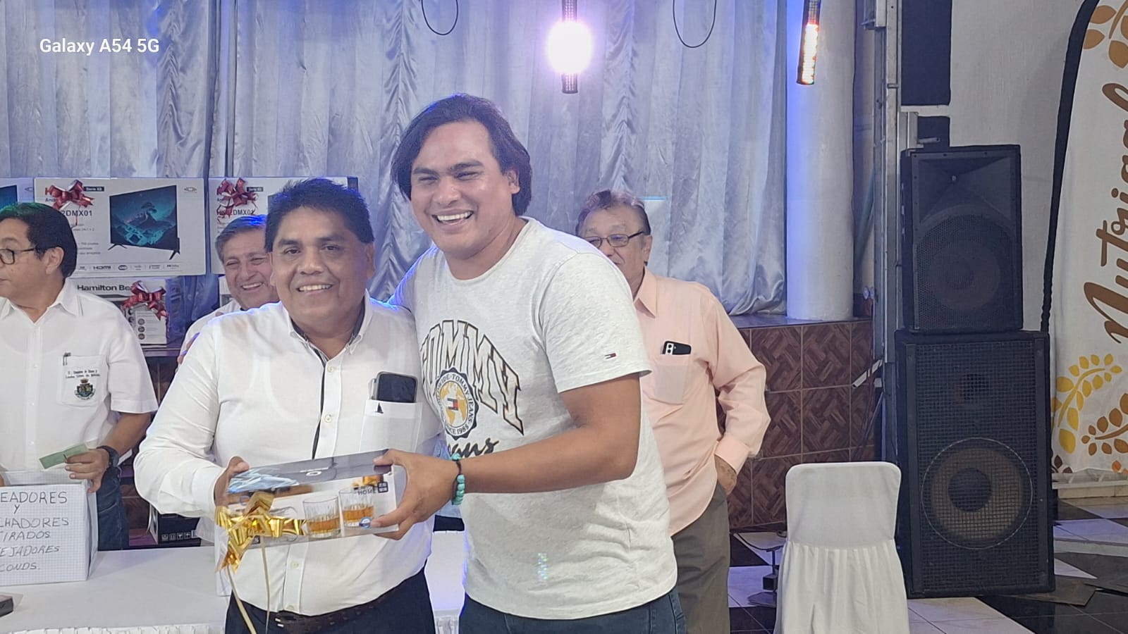 Gran, emotiva celebración del "Día del Boxeador" 2024