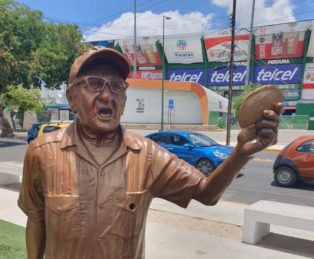 La estatua de Miguelito, abandonada, vandalizada y ultrajada